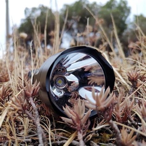 Sofirn C8g 2000 Lumens Chiếu Xa 550m Đèn Pin Quốc Dân