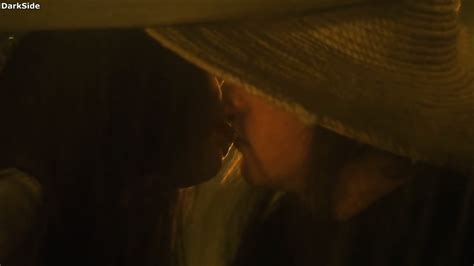 ဝိညာဉ်နဲ့ ချစ်ကြိုက်မိတဲ့ မင်းသမီးလေးရဲ့ နှစ်ဘဝ ထမနဲထိုးအရှုပ်တော်ပုံ တရုတ်ထမနဲထိုး ဇာတ်ကားကောင