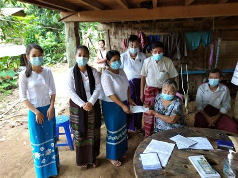 သံတောင်ကြီးမြို့နယ်၊ ရွာကြီးကျေးရွာအုပ်စုတွင် အသက် ၈၀ နှင့် ၈၅ နှစ်အတွင်းဘိုးဘွားများအား ထောက