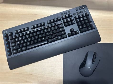 Logitech Keyboard And Mouse Computers Tech Parts Accessories Computer Keyboard On Carousell