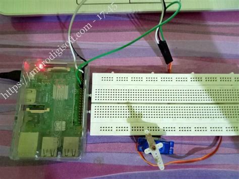Interfacing Servo Motor Control With Raspberry Pi