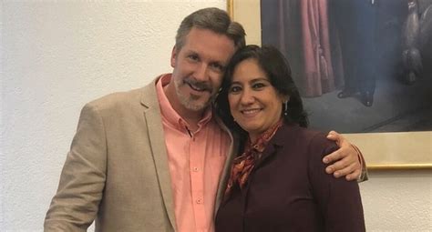 Morena Irma Eréndira Sandoval Respalda A John Ackerman Por Censura