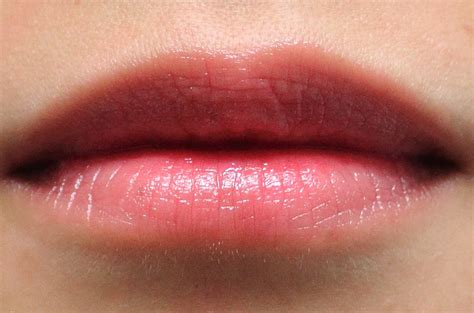 Nunu will blog for chicken wings.: Maybelline Baby Lips Lip Balm Review