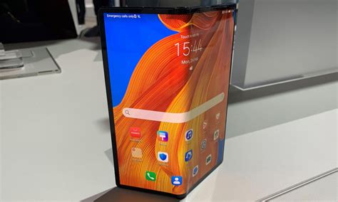 Hp Lipat Flip Terbaru Paling Canggih Dan Unik