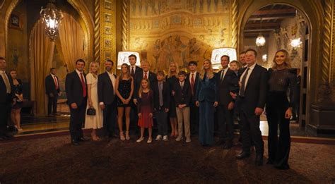 트럼프 손녀 카이 머스크 삼촌친밀함 과시 파이낸셜뉴스