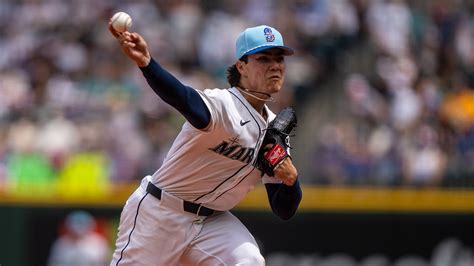El Lanzador De Los Mariners Bryan Woo Sorprende A Sus Padres En El All
