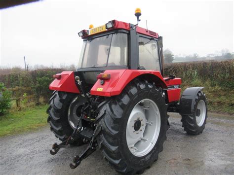 Case 1056 Xl 4wd Cw 40k Gearbox Front Fenders Air Con Hook Arms And