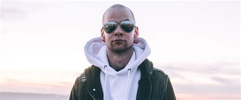 Dj Vanic Opens Up About Tough Year With Mental Health Issues