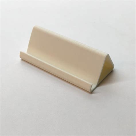 더블비 디자인 휴대폰 거치대가 필요해서 3d 프린터로 만들었어요 이제 정말 집에서 필요한 건 뽑아서