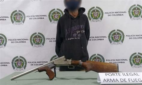 ¡más Grande El Arma Que él Este Iba Dizque Bien Campante Con Una