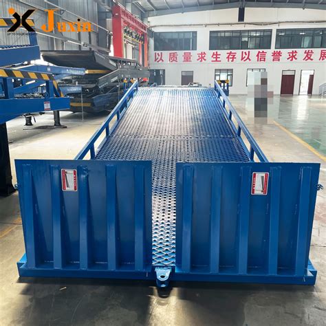 Professional 15ton Capacity Container Ramp Hydraulic Mobile Yard Ramp For United States