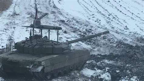 Руски тенкисти добили ново оружје против дронова Санија у зони СВО — Rt Balkan