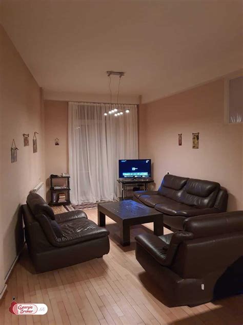 იყიდება ახალი გარემონტებული 3 ოთახიანი ბინა