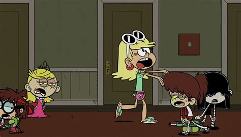 Image S1e25b Survivors Act Like Zombiespng The Loud House