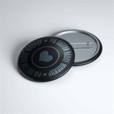 Free Pin Button Badge Mockup Psd