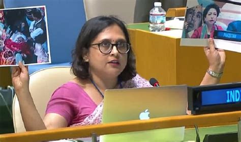 India Unveiled Pak In Unga Show Umar Fayaz Photo India Tv Hindi