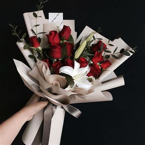 안양꽃집 사당꽃집 유어플라워 On Instagram 안양꽃집 사당꽃집 유어플라워your Flower 송이수 맞춰 제작한 레드로즈🌹 한 색상으로 10송이 이상