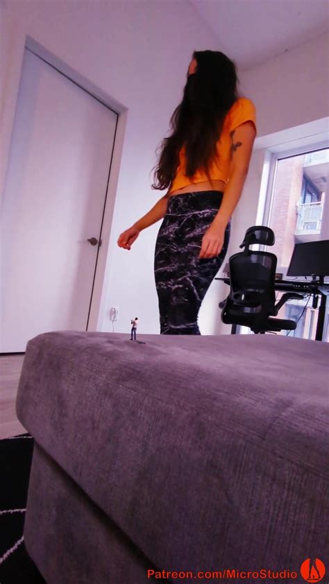 MicroStudio Black Legging Giantess Lapdance Giantess Porn