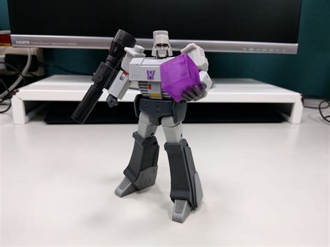 Transformers R E D Robot Enhanced Design Optimus Prime And Megatron In Hand Images