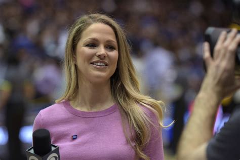 Nba Sideline Reporter Allie Laforce Turns Heads During Lakers Game