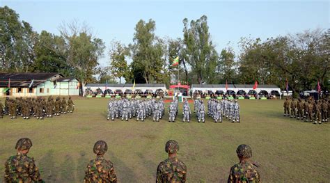 ကချင်ပြည်နယ်ဝန်ကြီးချုပ် ၇၉ နှစ်မြောက် တပ်မတော်နေ့ စစ်ရေးပြအခမ်းအနားသို့ တက်ရောက် ဂုဏ်ပြု