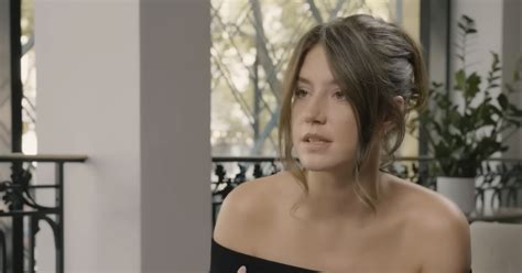 Une Grande Fake News Après François Civil Adèle Exarchopoulos