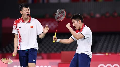 Les Chinois Wang Yi Lyu Et Huang Dong Ping Remportent Le Double Mixte