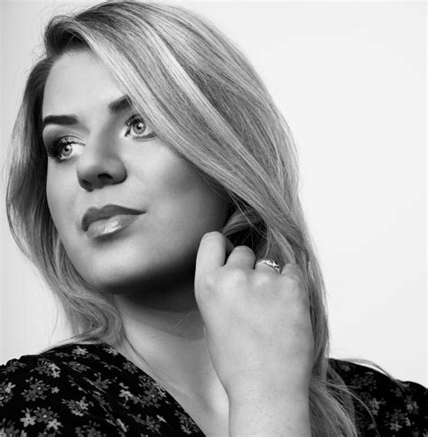 Eva Assets Model Agency