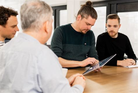 Victa Qlik Qlik Services