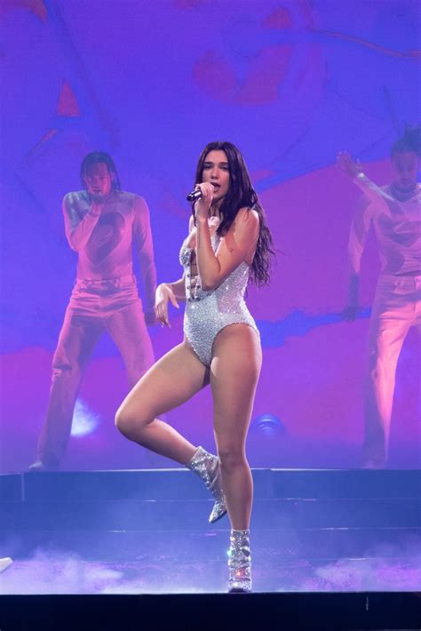 Dua Lipa Body Type Dua Lipa Body Shape Dua Lipa Tights Dua Lipa