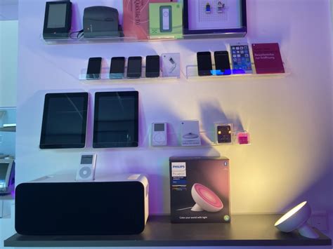 Philips Hue Bloom The New Generation In Direct Comparison With Its Predecessor Hueblog Com