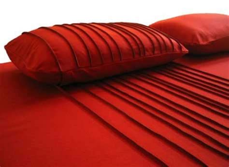 What is.......RED - HubPages