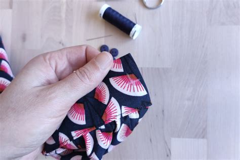 Comment Coudre Un Bouton à La Main Tuto Pour Débutante