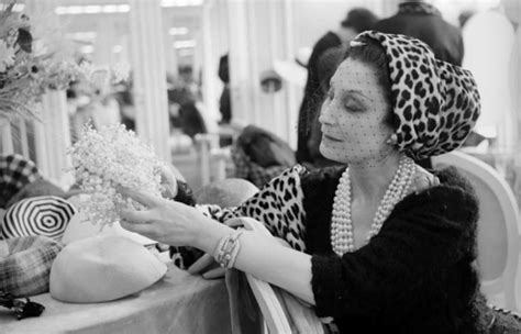 4 μαθήματα για το σεξ και τον έρωτα από τη γιαγιά σας Zinapost Gr