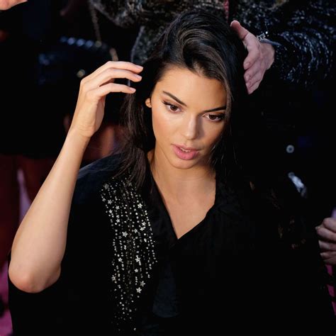 Kendall Jenner Victorias Secret Fashion Show Backstage Gotceleb