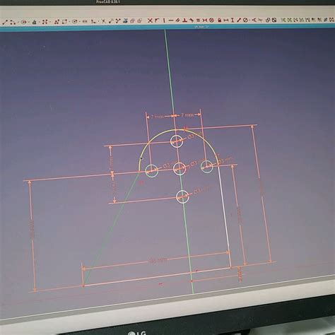 Adding A Tangent Constraint And It All Explodes Rfreecad