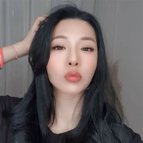 Nara Nara Wu Threads Say More