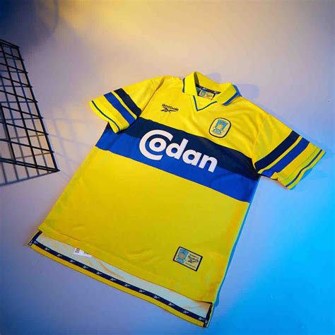 Brøndby If 1998 99 Home Kit