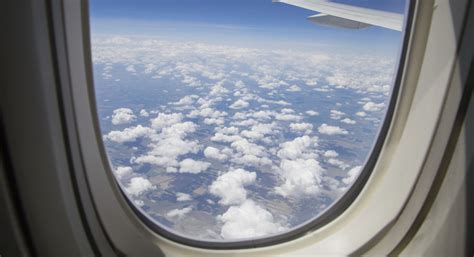 ‘비행기 창문을 생각해보라 어떤 모양인가 포스트쉐어