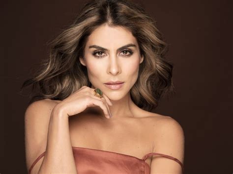 María León Impacta A Sus Seguidores Con Sensual Video Meganoticias