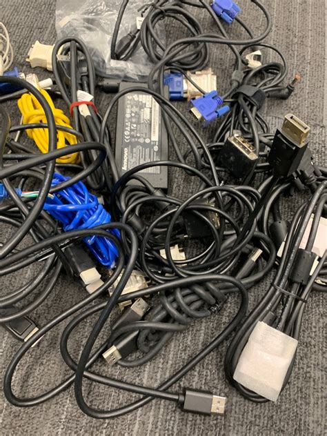 Cables Computers And Tech Parts And Accessories Cables And Adaptors On Carousell