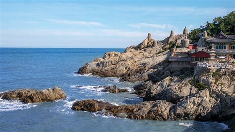 Yonggungsa : Busan Geopark