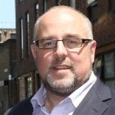 andrew soane global social strategy lead accenture xing