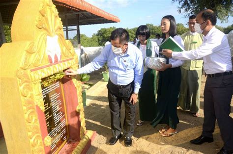 မန္တလေးတိုင်းဒေသကြီးအစိုးရအဖွဲ့ ဝန်ကြီးချုပ် ဦးမောင်ကို သာစည်မြို့ အောက