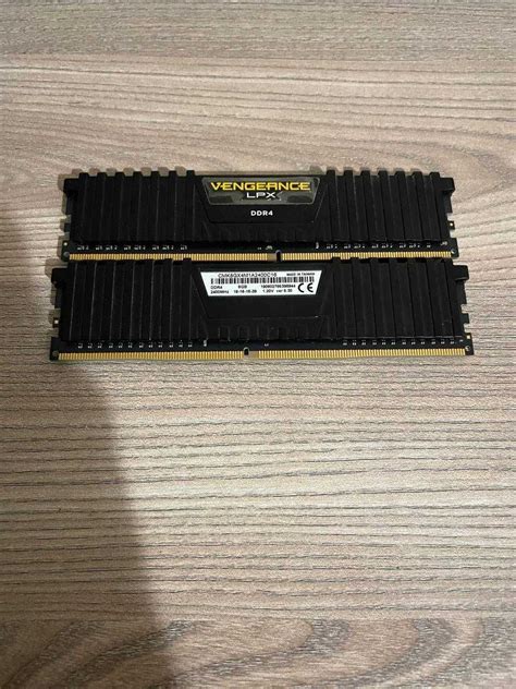 Оперативна память Ddr4 Corsair 2x8gb 16gb 800 грн Комплектуючі та аксесуари Вінниця на Olx