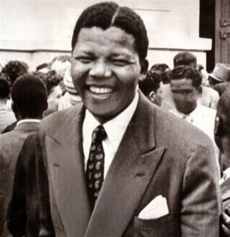 10 حقائق عن حياة نيلسون مانديلا منها حبه لـالكوارع والكرشة تعرف