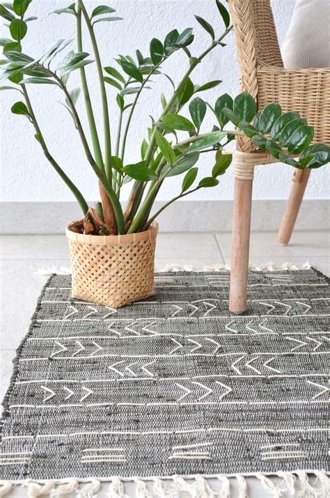 Diy Idee Teppich Besticken Teppich Einfarbige Teppiche Diy Ideen