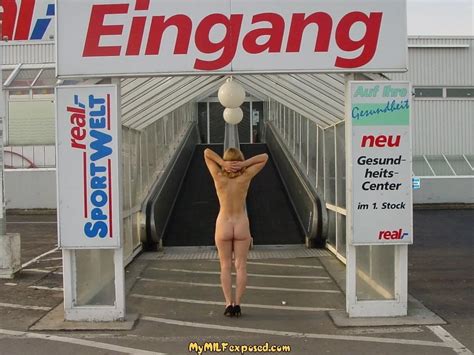 My Milf Exposed Bit Of Public Flashing 39 Nude Pics Xhamster