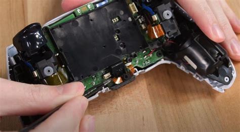 Operation How To Disassemble And Repair The Ps5 Dualsense Controller