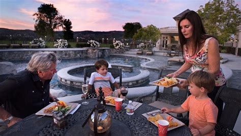 Laurie Forces Instagram Twitter And Facebook On Idcrawl